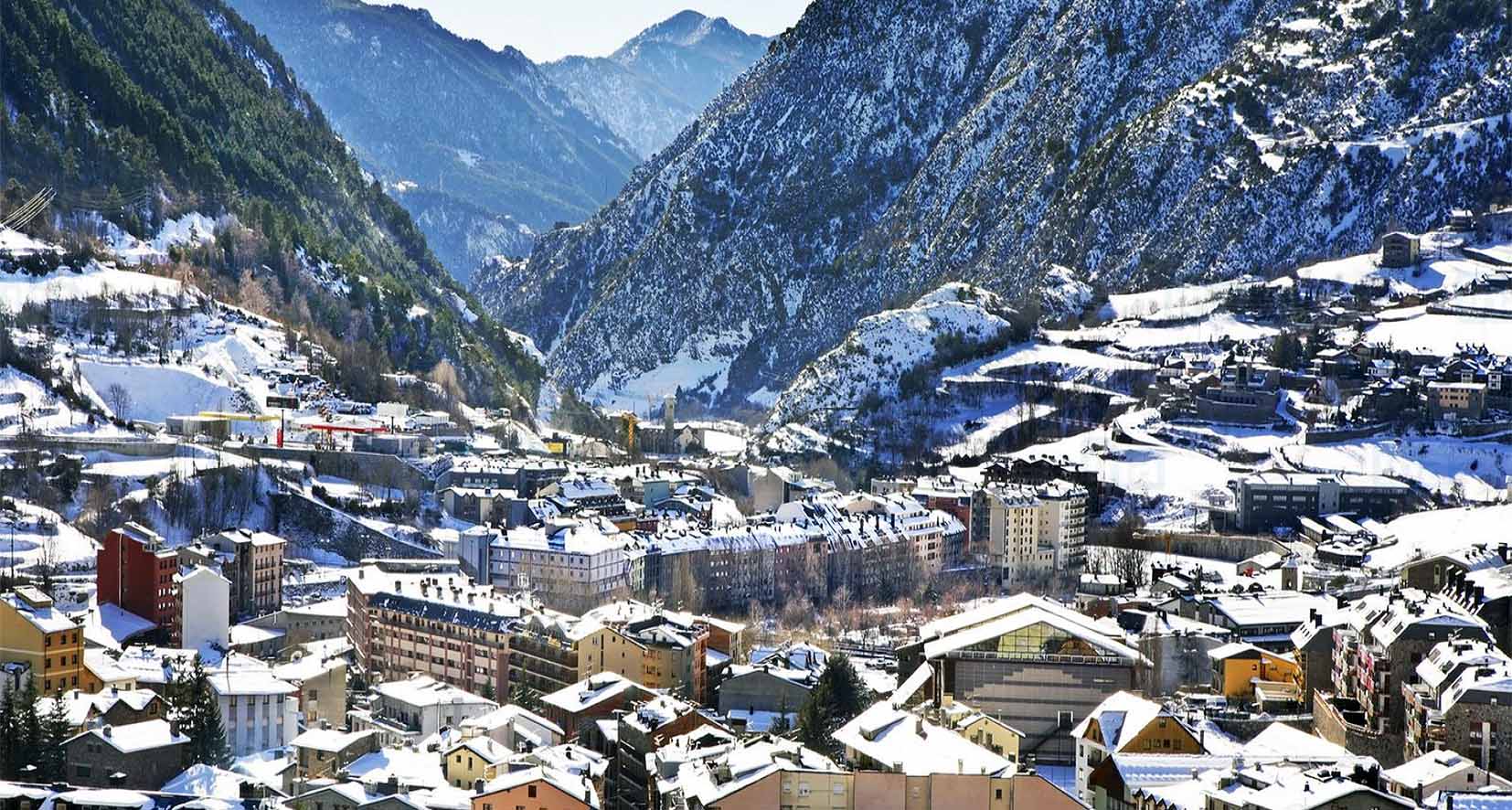 La meitat dels establiments del Pas de la Casa ‘passa’ de l’idioma oficial del país - Altaveu el ...