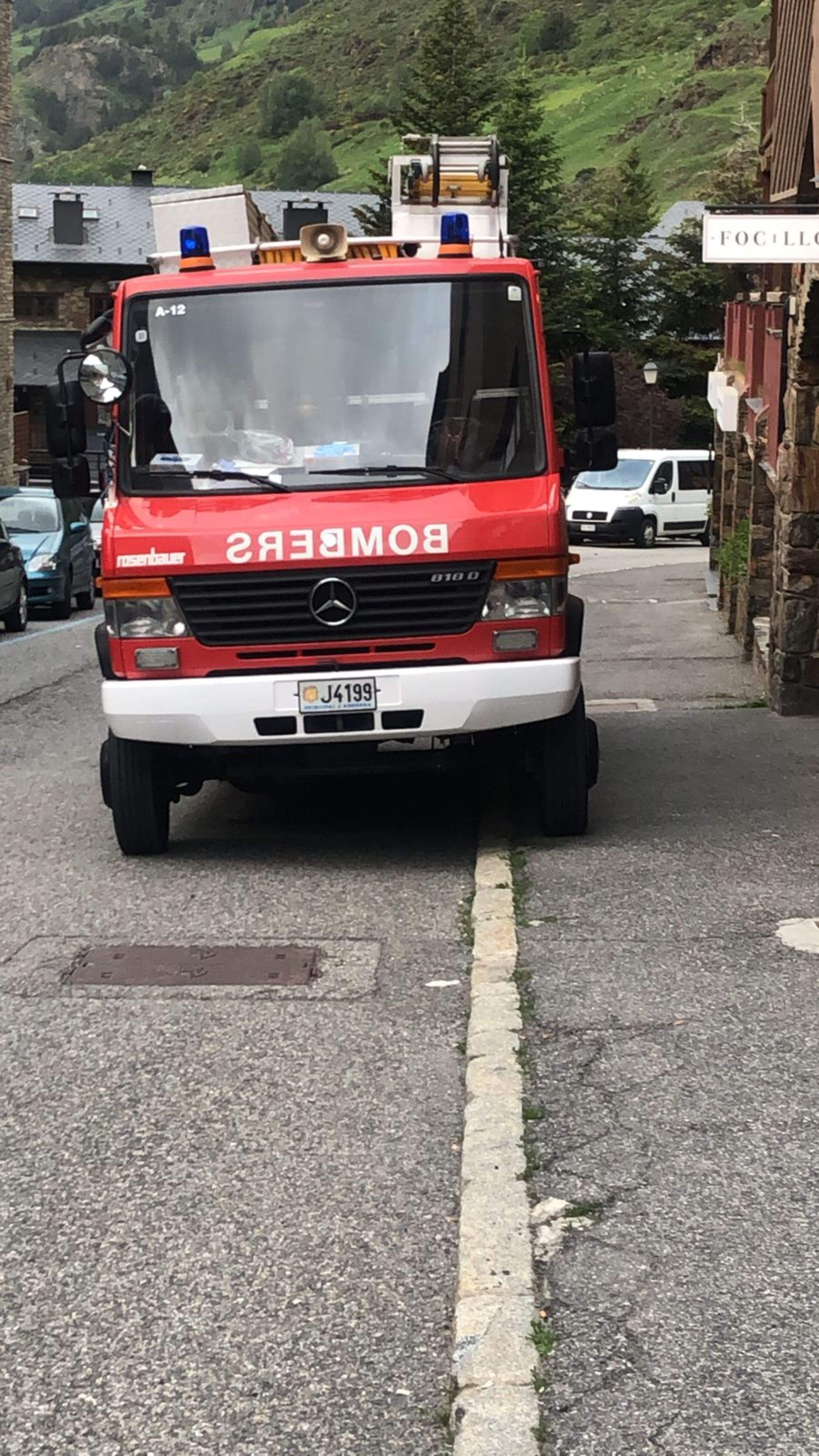 Mobilització de bombers per una fuita de gas al Tarter que ha quedat en ...