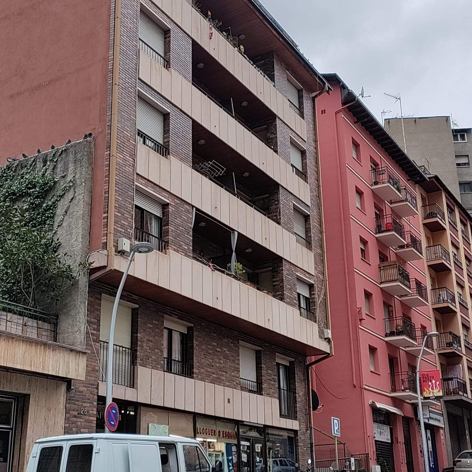 Commoció a Sant Julià per la mort de la dona del pis afectat per un ...