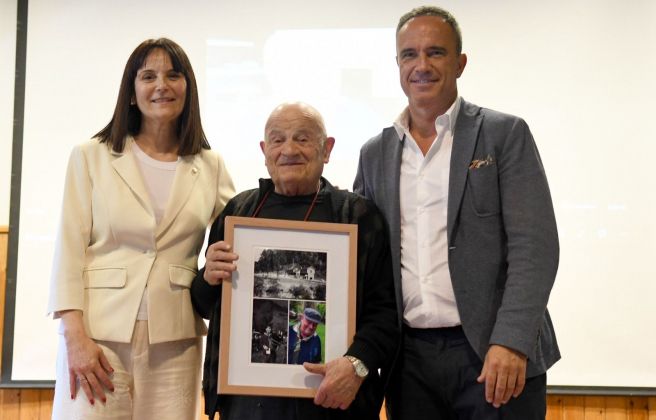 Homenatge del voluntariat a mossèn Ramon de Canillo per la seva tasca ...