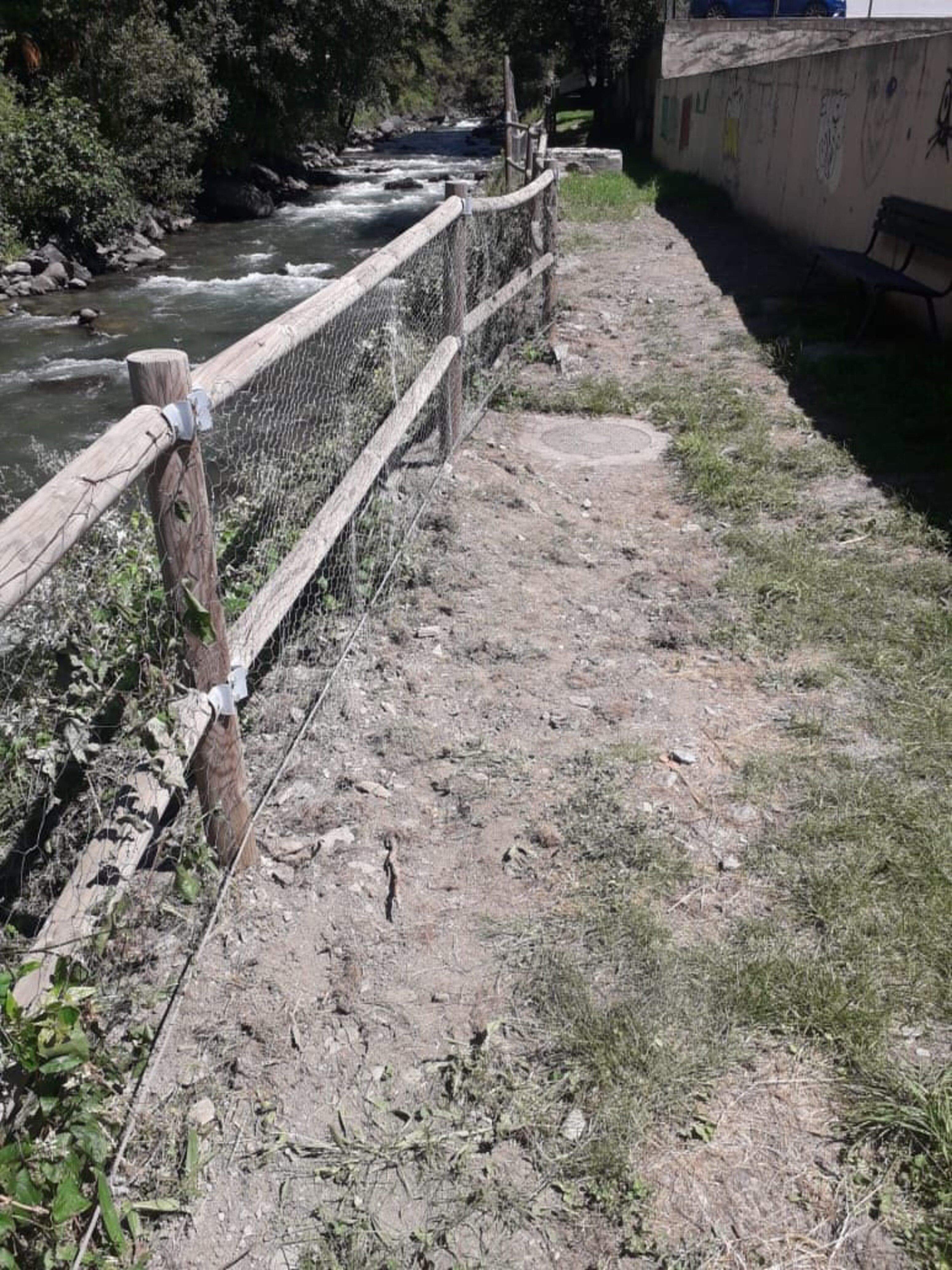Sant Julià reobre el passeig Valira una vegada normalitzat el cabal del ...
