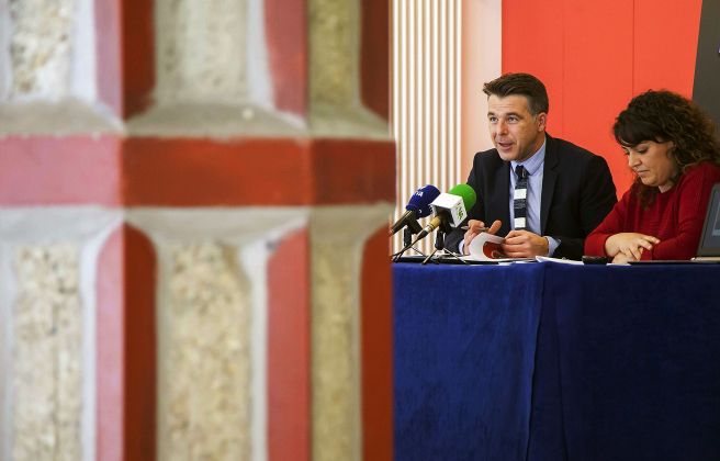 Funcionaris del comú de la capital exigiran que es reguli l’accés a la ...